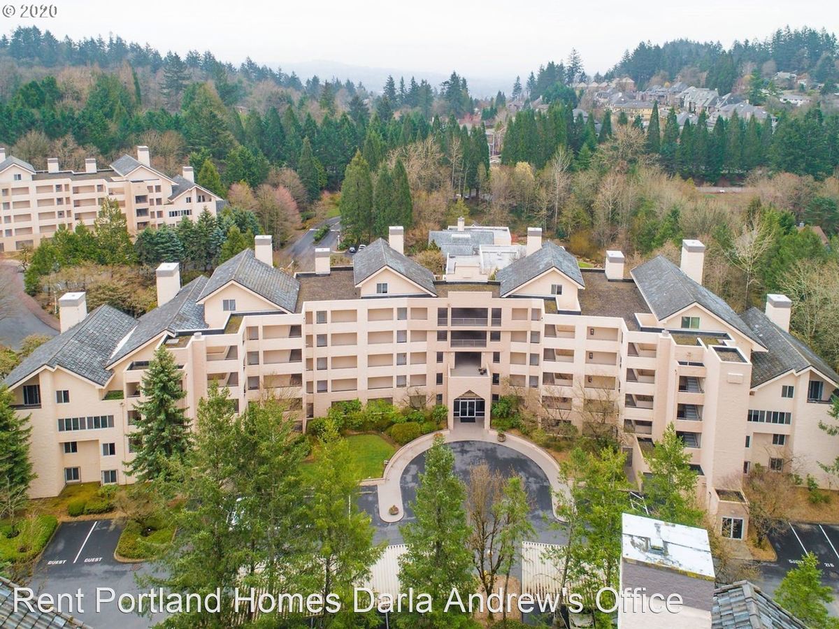 Quintet Condo, 1br 1Bth 707 Sq Ft, Backs To... Apartments Portland, OR