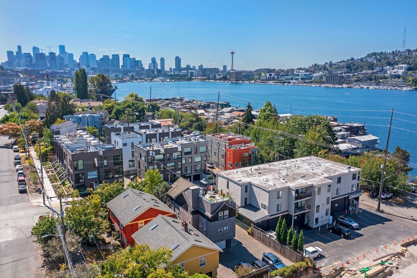 Pete's Market Apartments - 2300 Fairview Ave N Seattle, WA