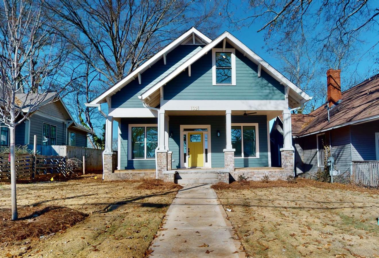 2022-built West End home 2 blocks from Atlanta... Apartments Atlanta, GA