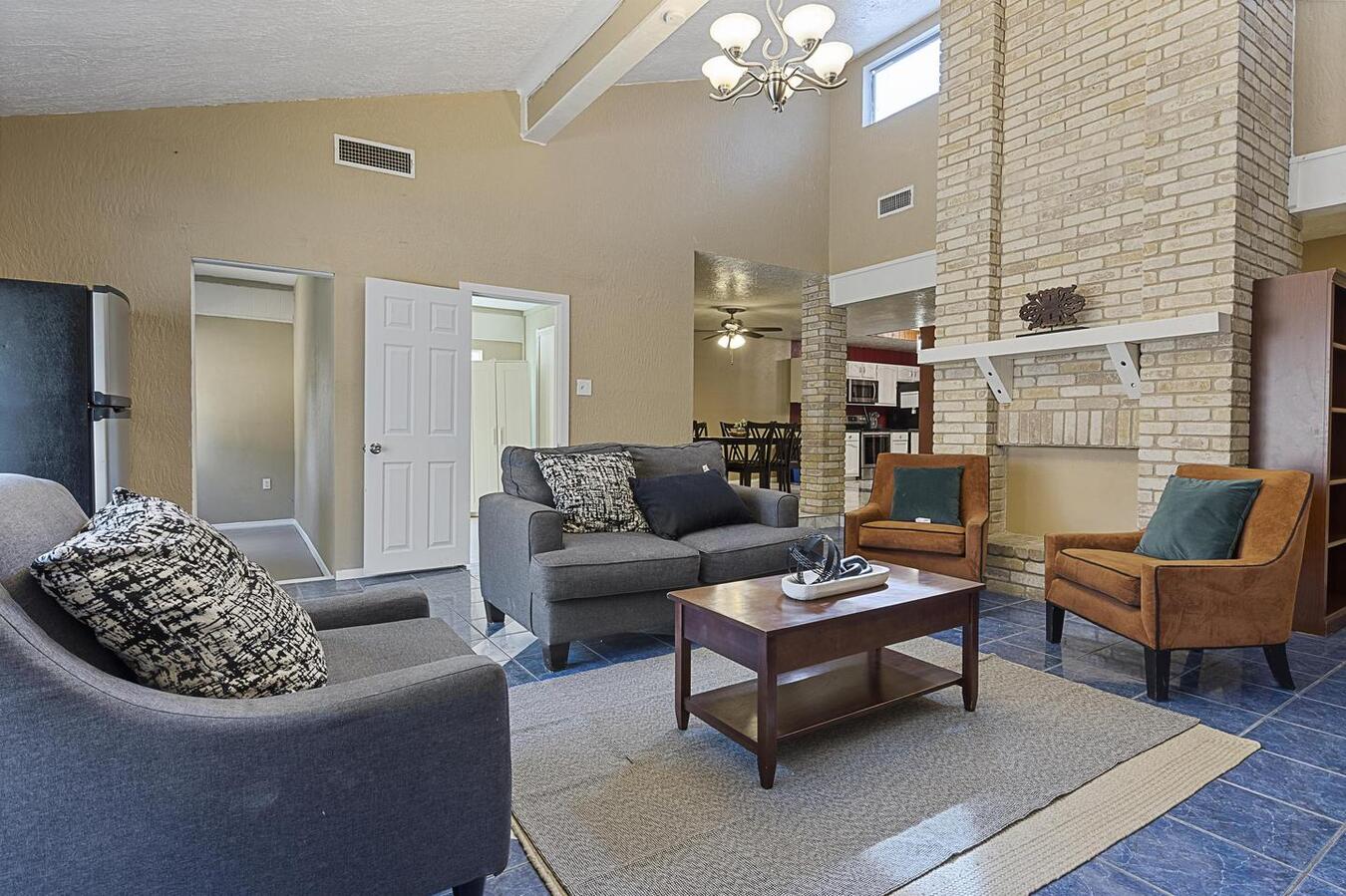 Beautifully Designed Home with Modern Features! Apartments San Antonio, TX
