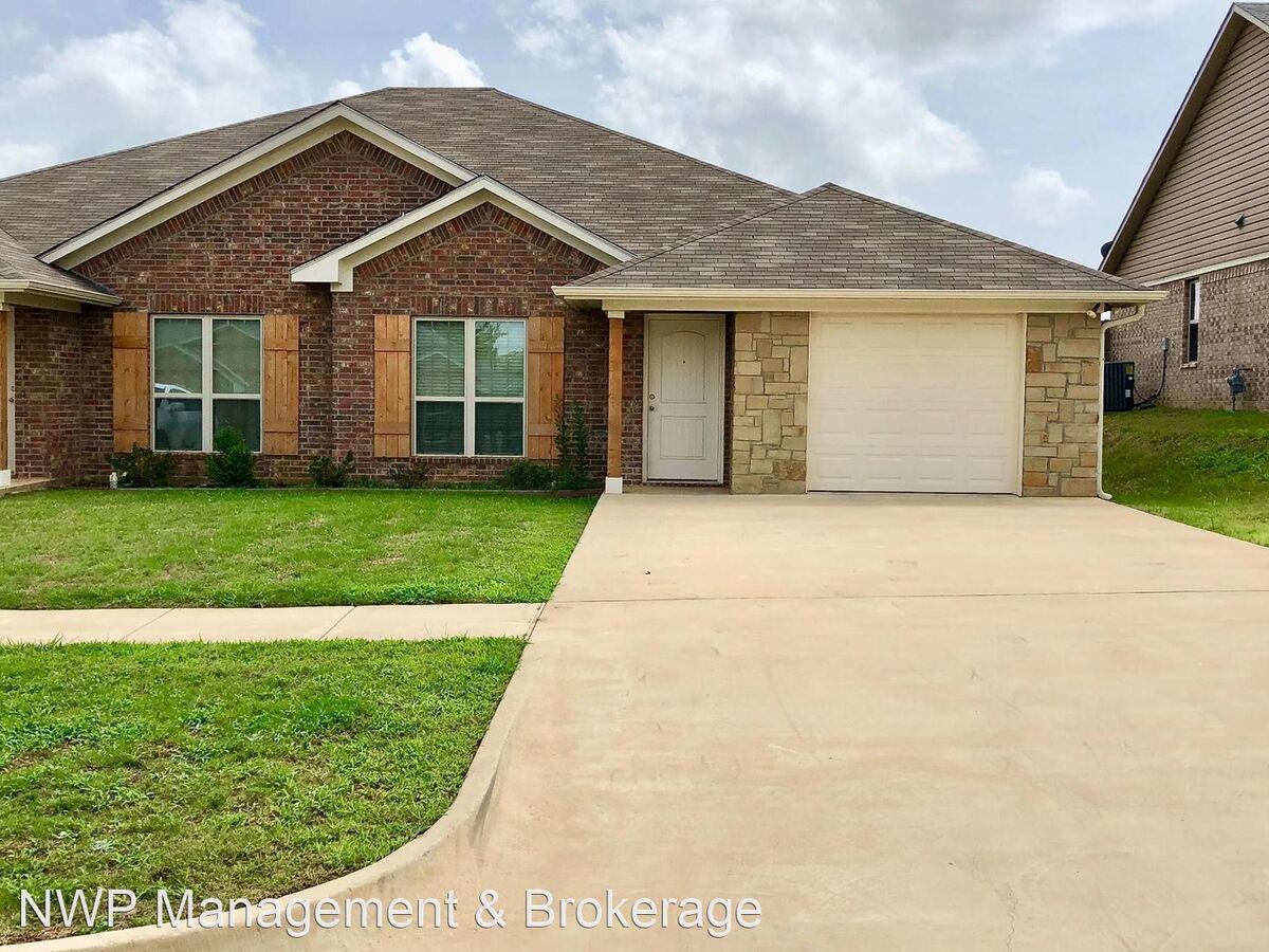 303 Princess Tyler, TX House for Rent | Rentable