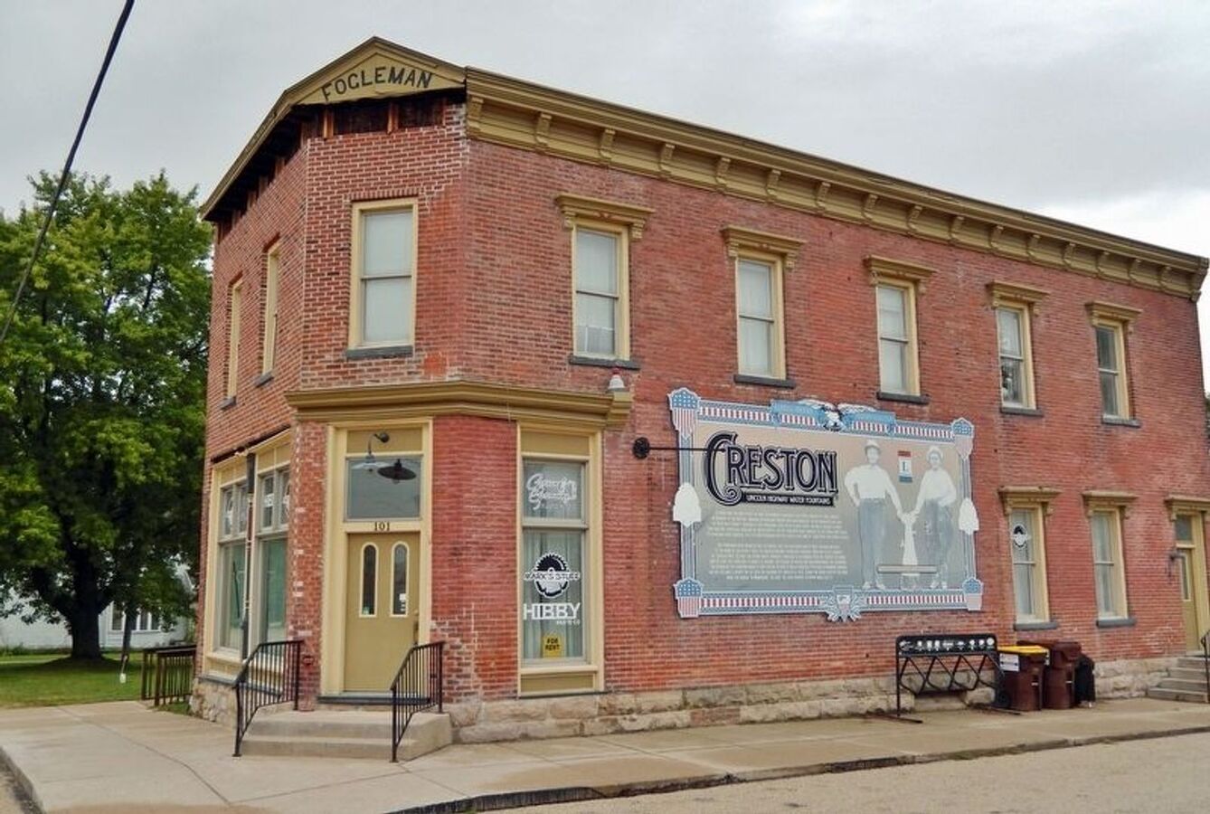 101 N Main St Creston, IL House for Rent | Rentable