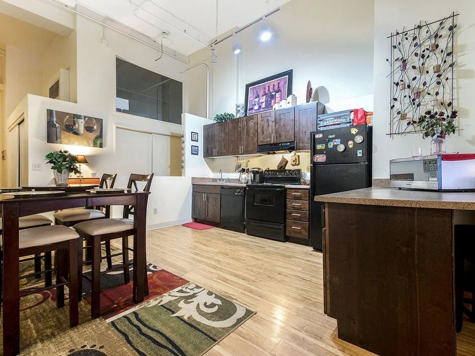 Denver Building Housing At The Denver Dry Apartments Denver, CO